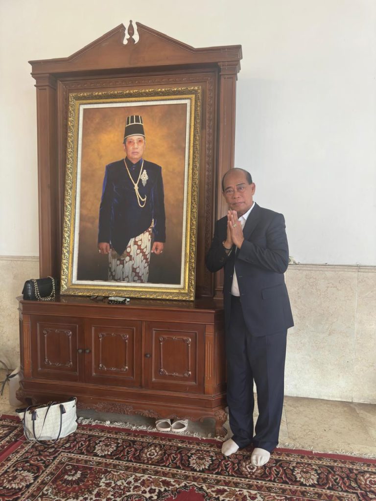 Ketua Harian BISMA, Kanjeng Pangeran John Palinggi Wiryonegoro ...